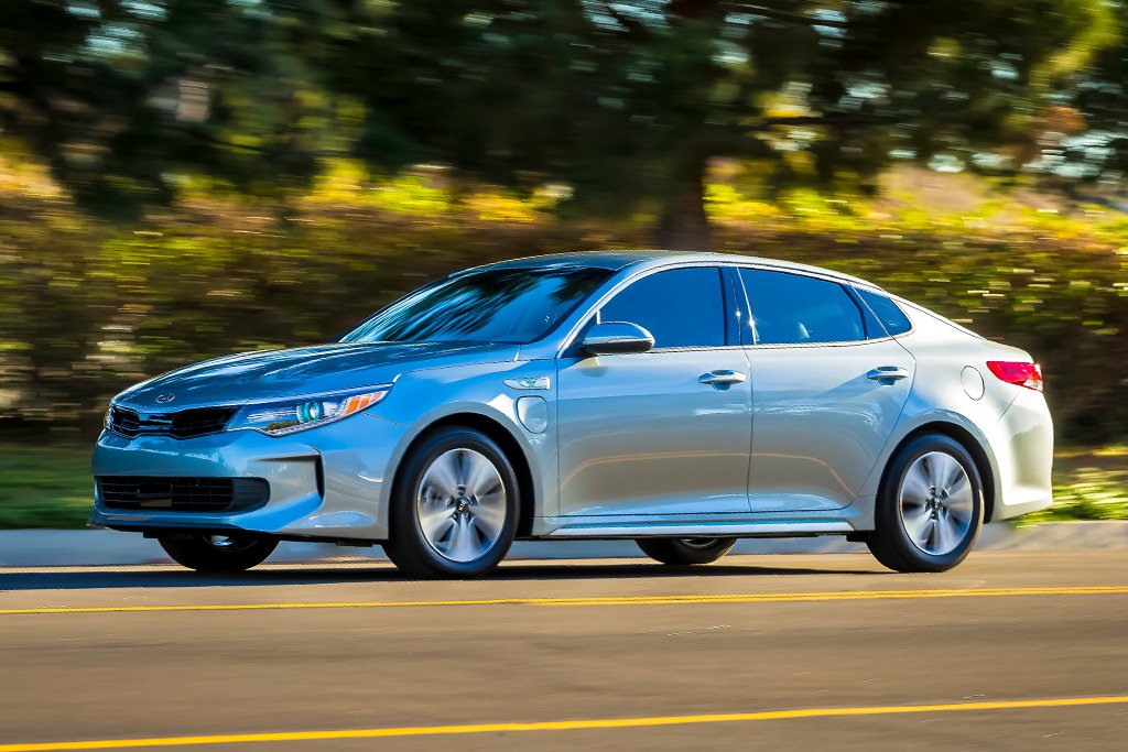 All new Kia Optima Plug-in Hybrid makes global debut at Chicago Auto Show