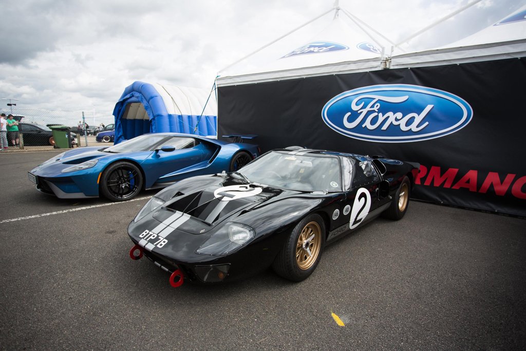 Ford fans flock to Ford Fair anniversary festival in the U.K. - Sgcarmart