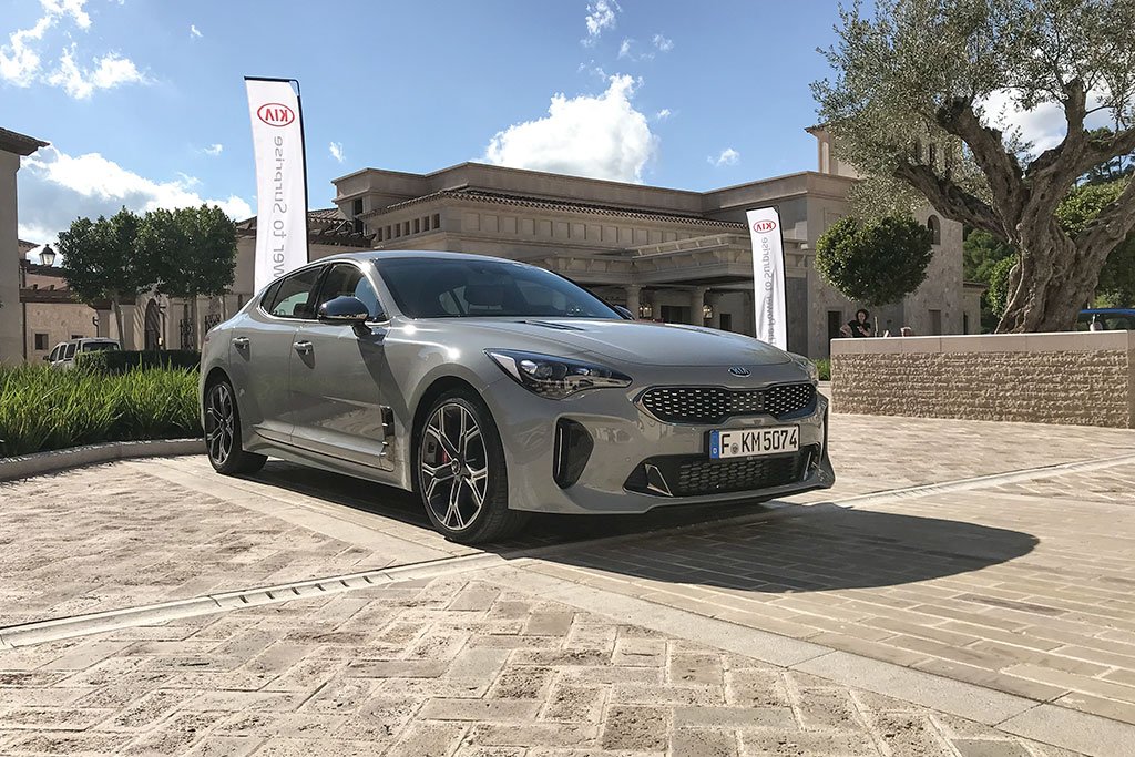 Kia launches the long-awaited bold and ballsy Stinger - Sgcarmart Kia launches the long-awaited bold and ballsy Stinger - Sgcarmart