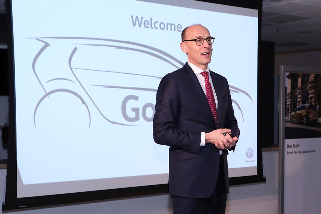 Volkswagen launches pre-series stage of next Golf - Sgcarmart
