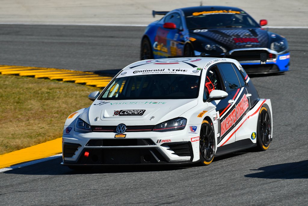 Volkswagen GTI TCR makes U.S.A debut at Daytona - Sgcarmart
