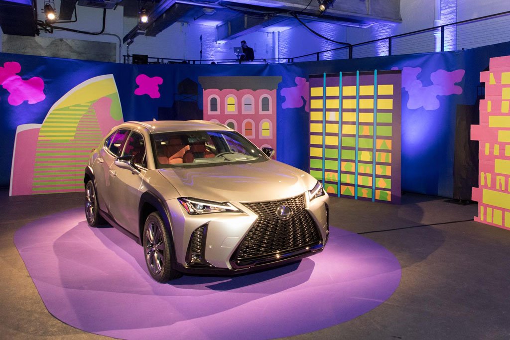 Lexus UX compact crossover makes debut - Sgcarmart