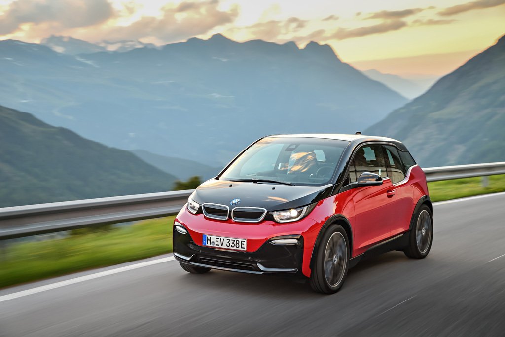 Over a million BMW Group vehicles delivered in first five months of 2018