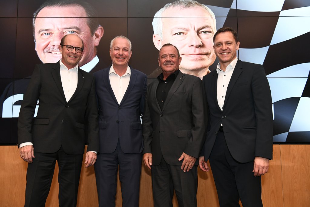 Philipp Hagenburger succeeds Wolfgang Huppenbauer as CEO of Daimler SEA