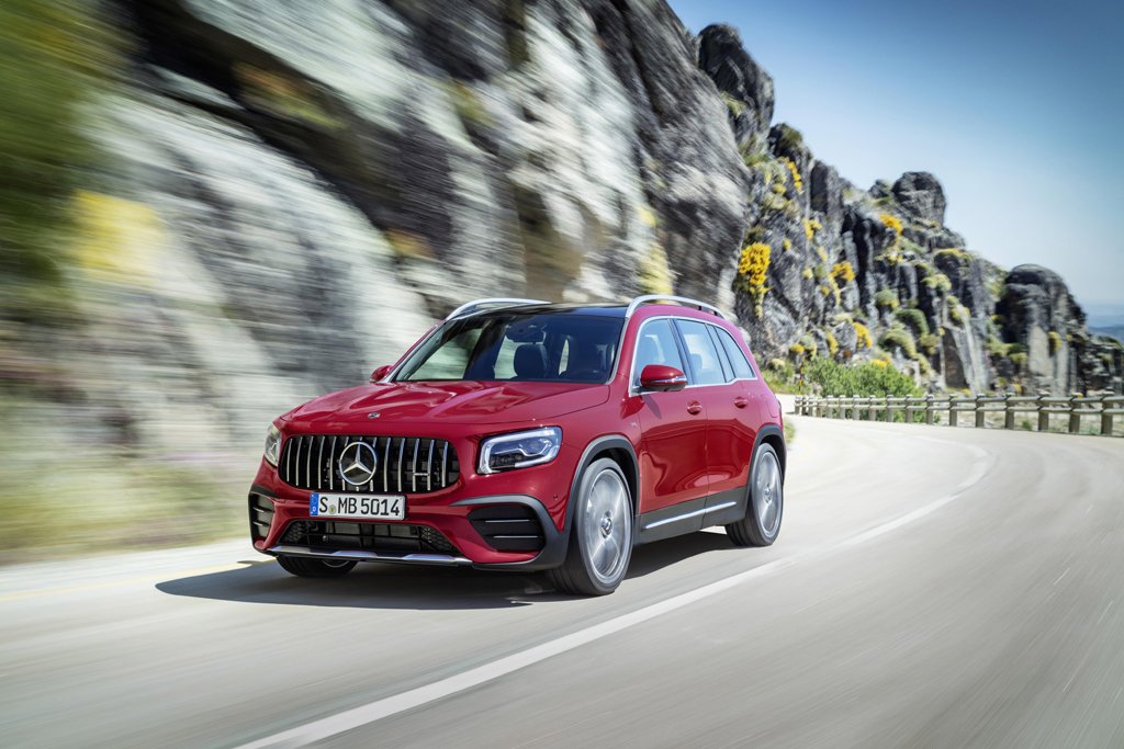 Mercedes-AMG GLB35 compact SUV revealed - Sgcarmart