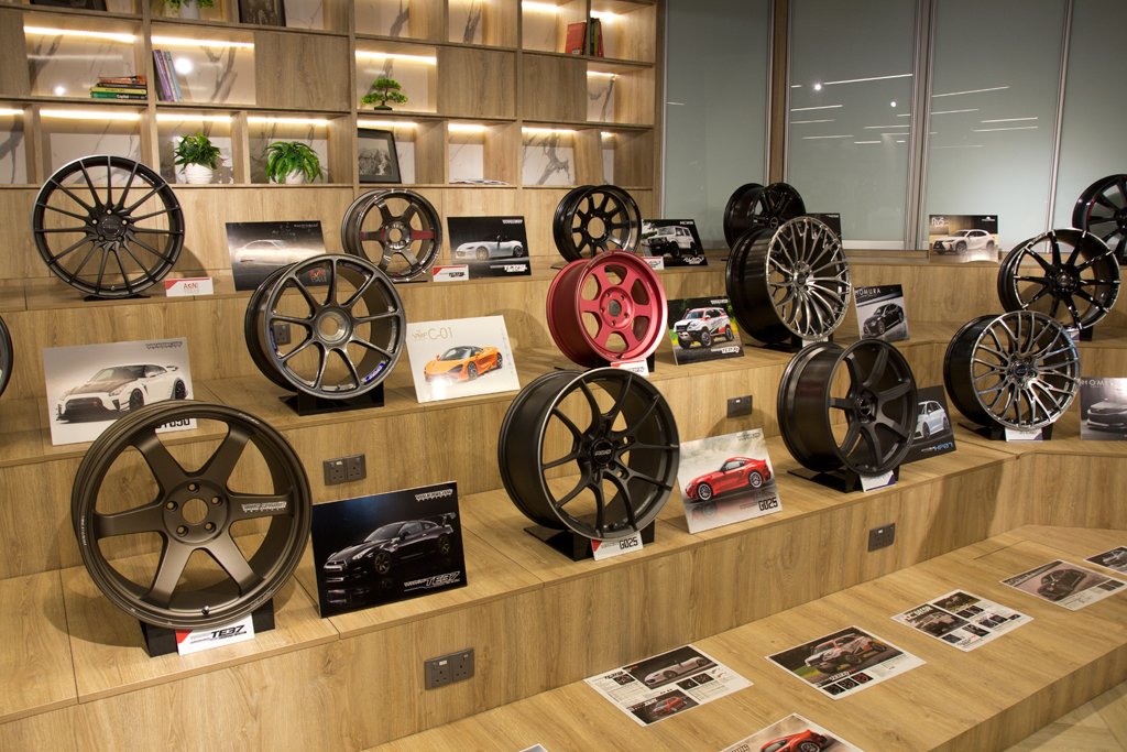 Rays unveils its latest rims for Singapore - Sgcarmart