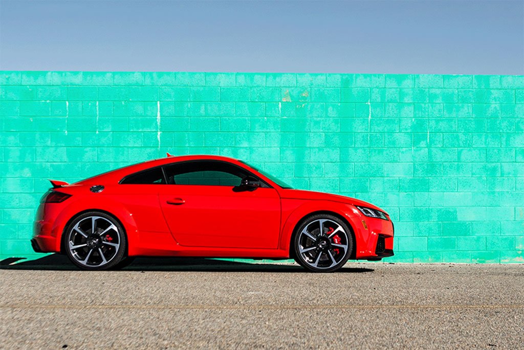 Audi offers new virtual backgrounds for video conferences - Sgcarmart