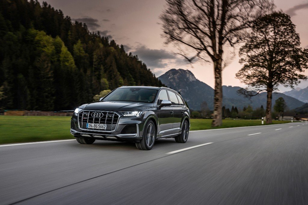 Audi presents new V8 TFSI engines for SQ7 and SQ8 - Sgcarmart