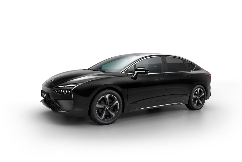 The all-electric Mobilize Limo is designed for use as a taxi - Sgcarmart