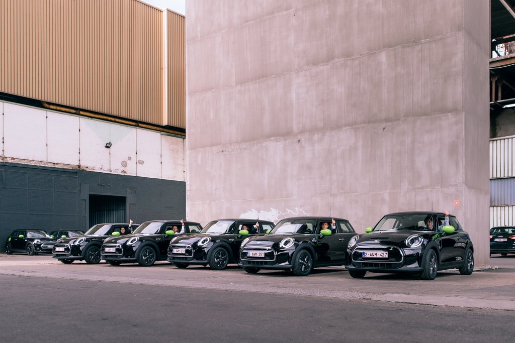 Deloitte places largest order for the MINI Electric in Europe - Sgcarmart