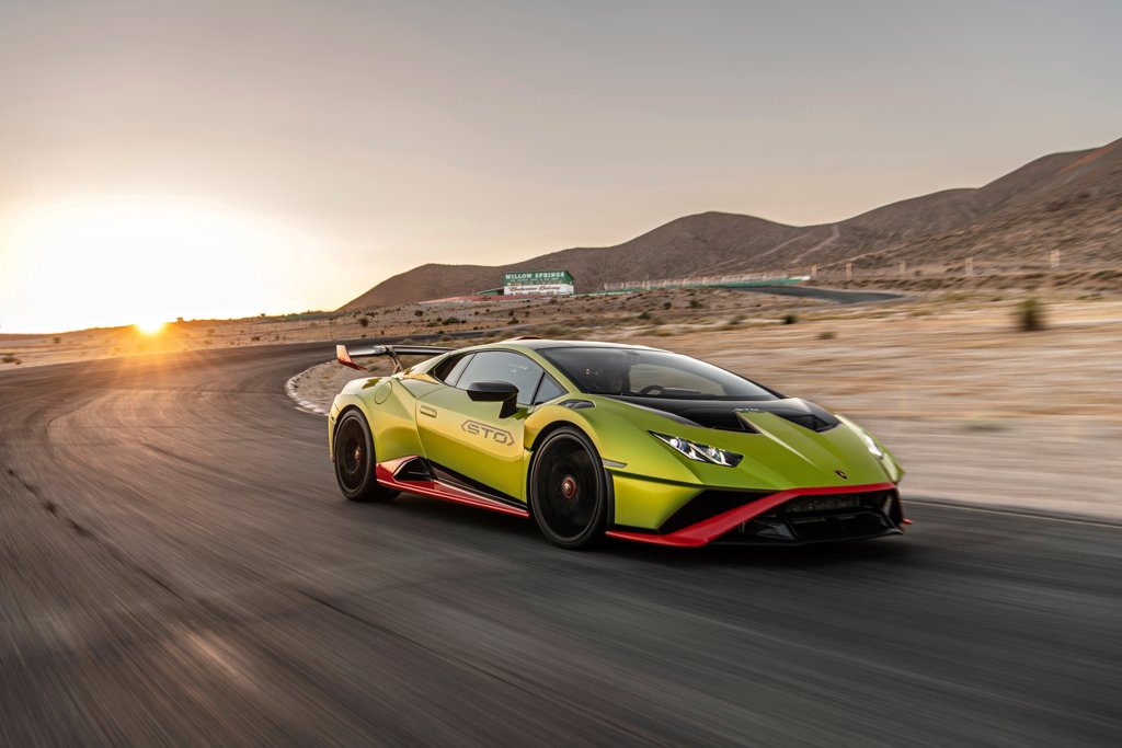 Lamborghini releases new Christmas video - Sgcarmart