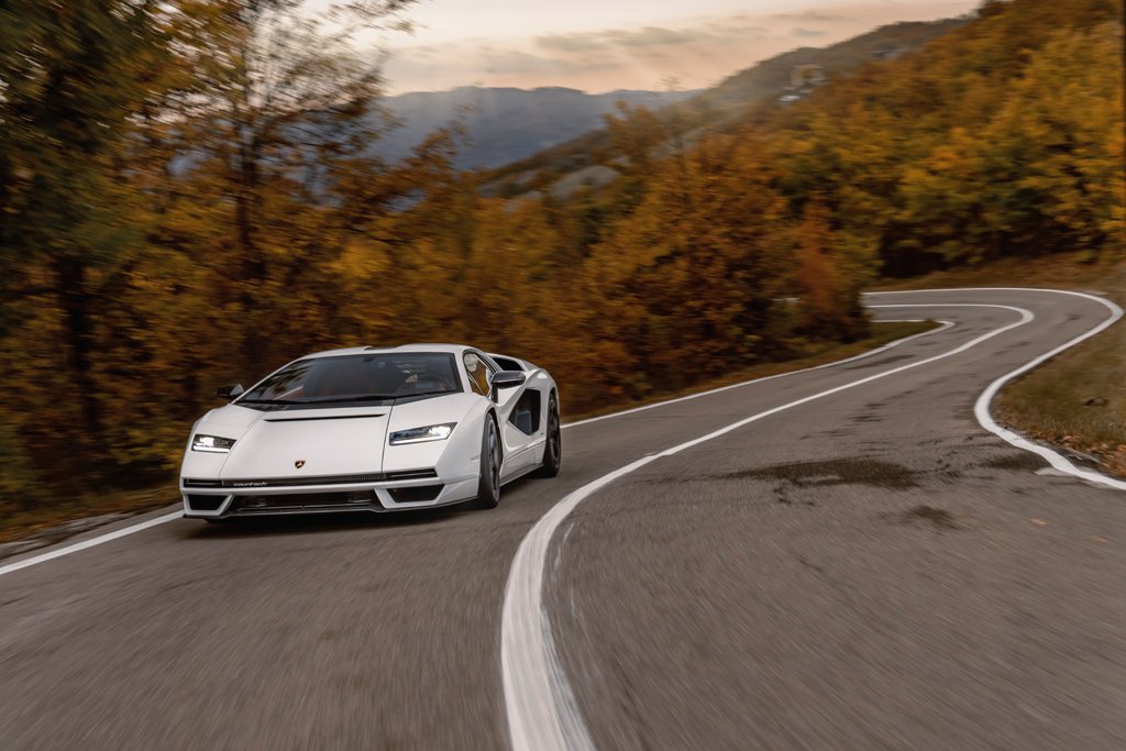 Lamborghini Countach LPI 800-4 takes to the road