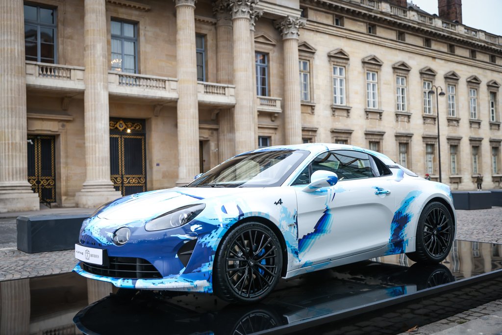 Alpine unveils art car designed by artificial intelligence - Sgcarmart