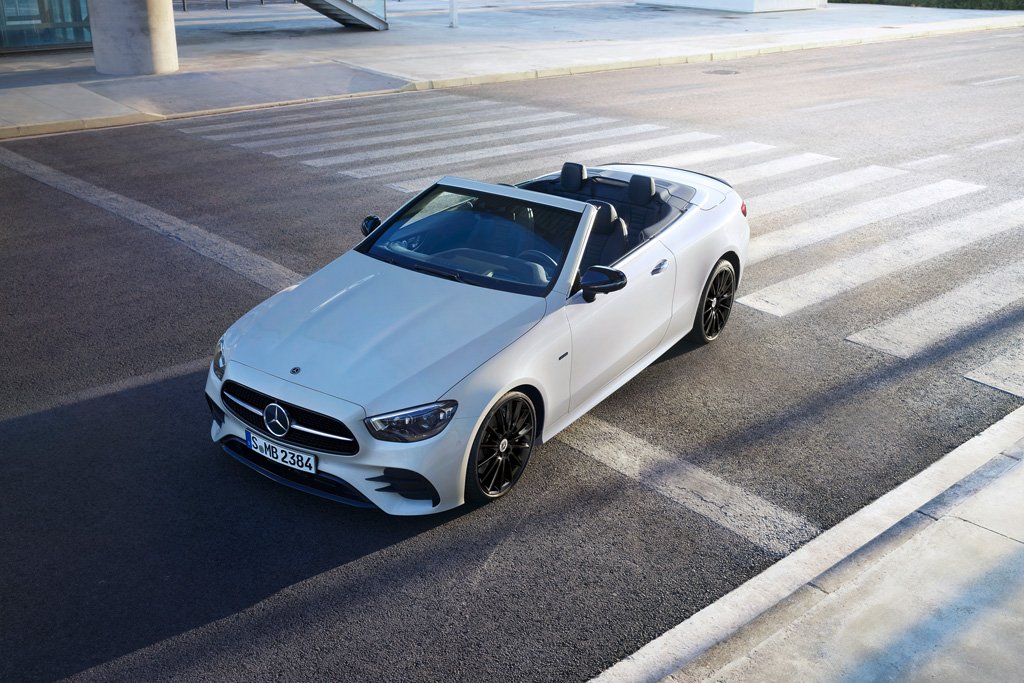 The Mercedes E-Class can now be had as a special Night Edition - Sgcarmart