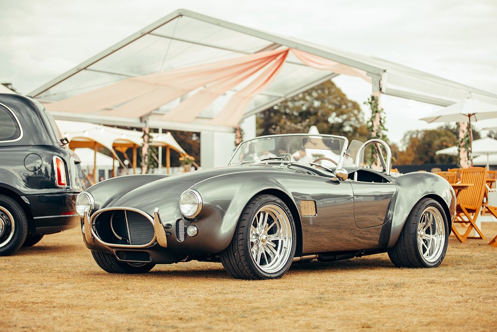 Clive Sutton celebrates 100th birthday of Caroll Shelby - Sgcarmart