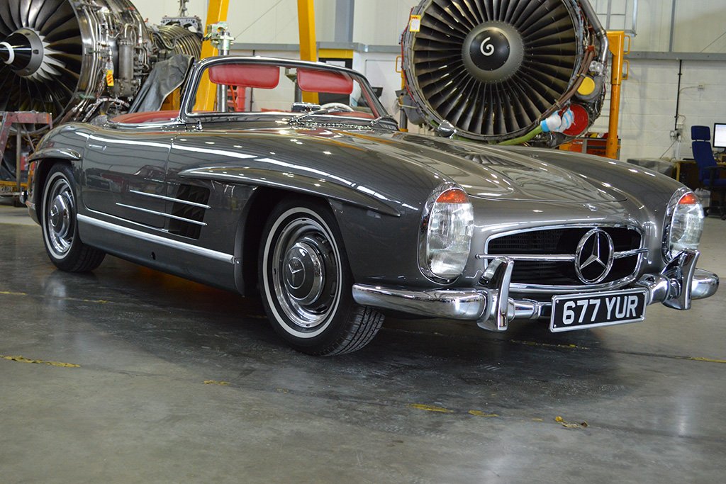 Hilton & Moss reveals restored Mercedes-Benz 300SL Roadster - Sgcarmart