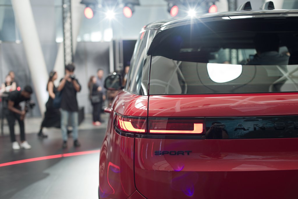 The all new Range Rover Sport Mild Hybrid, built on the MLA-Flex ...