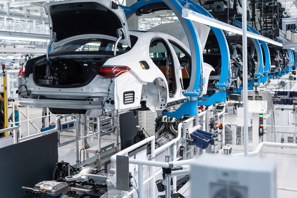 Mercedes-Benz Sindelfingen plant hits production milestone