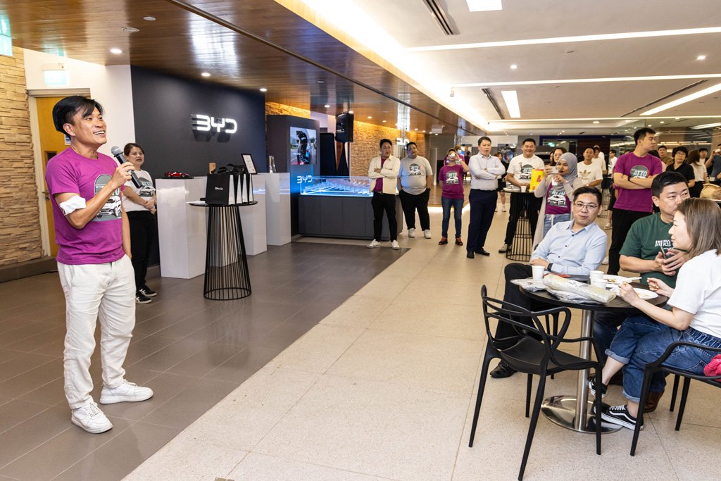 Vantage Automotive marks sale of 100th 100kW Atto 3 in Singapore