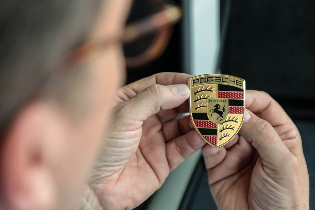 Porsche unveils updated and modernised logo - Sgcarmart