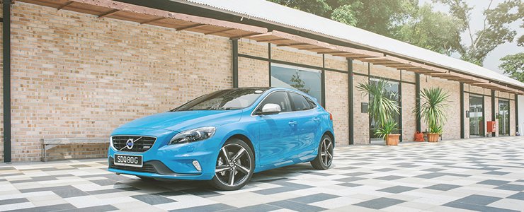 Car Review - Volvo V40 T4 R-Design (A)