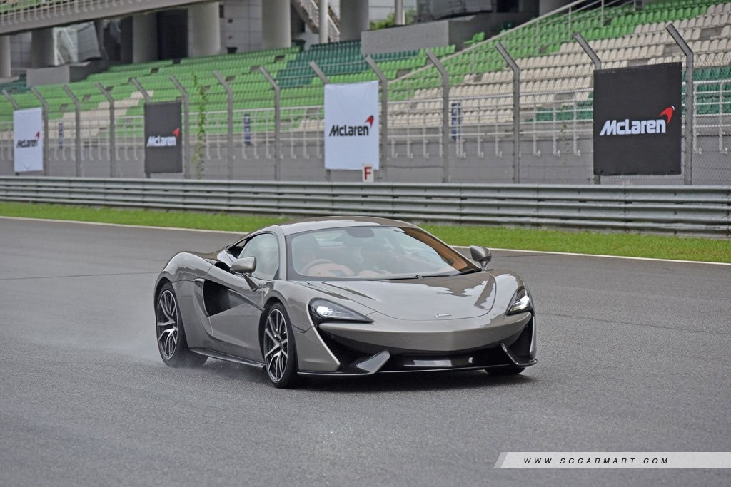 McLaren 570S 3.8 (A) First Drive Review - Sgcarmart