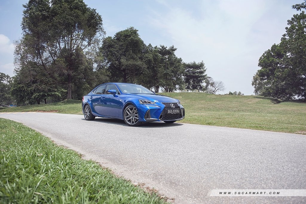Facelift - Lexus IS Turbo IS200t 2.0 F Sport (A)
